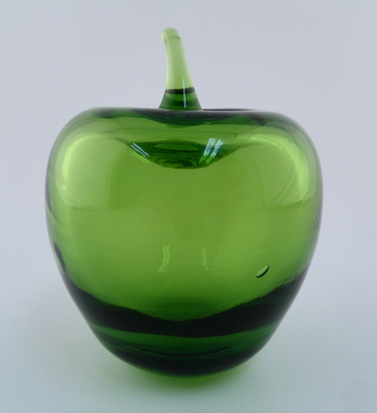 Blown Glass Green Apple 4" Tall Collectible