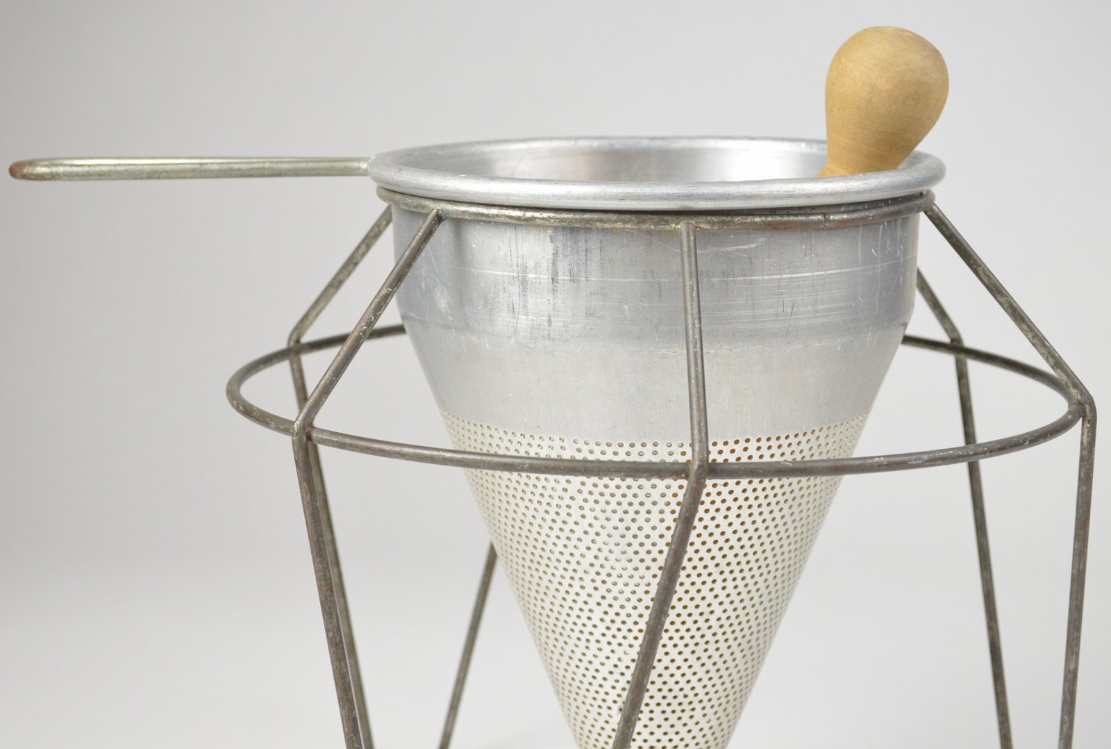 Vintage Kitchen Craft Aluminum Apple Masher & Strainer Wooden Pestle Masher