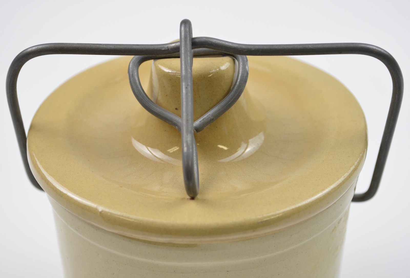 The United States Of America Locking Lid Crock - 5.25" Tall